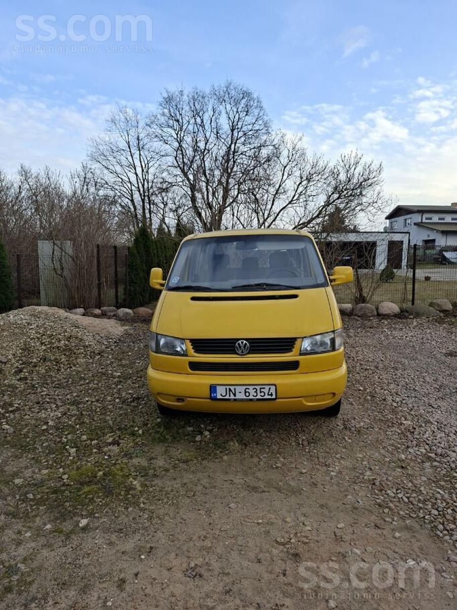 Dzeltens Volkswagen Caravelle 1999 Dobele, ar dzinēja tilpumu 2.00 L un nobraukumu 57 tūkst. km par 5500 €, foto 1 vietnē AUTOMOTO.COM.LV