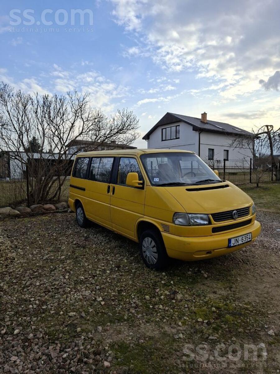 Yellow Volkswagen Caravelle 1999 in Dobele, with an engine capacity of 2.00 L and mileage of 57 thousand km for 3600 €, photo 4 on AUTOMOTO.COM.LV