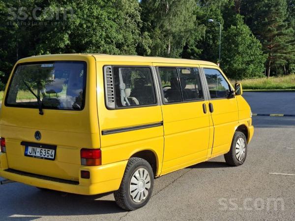 Yellow Volkswagen Caravelle 1999 in Dobele, with an engine capacity of 2.00 L and mileage of 58 thousand km for 4000 €, photo 3 on AUTOMOTO.COM.LV