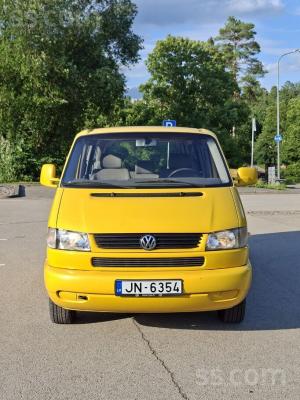 Dzeltens Volkswagen Caravelle 1999 Dobele, ar dzinēja tilpumu 2.00 L un nobraukumu 58 tūkst. km par 4000 €, foto 7 vietnē AUTOMOTO.COM.LV