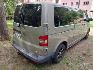 Yellow Volkswagen Caravelle 2012 in Riga, with an engine capacity of 2.00 L and mileage of 347 thousand km for 8500 €, photo 6 on AUTOMOTO.COM.LV