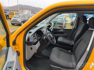 Dzeltens Volkswagen Caravelle 2021 Rīga, ar dzinēja tilpumu 2.00 L un nobraukumu 295 tūkst. km par 22700 €, foto 4 vietnē AUTOMOTO.COM.LV