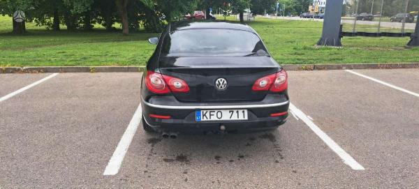 Черный Фольксваген CC / Passat CC 2009 в Шяуляй, объемом двигателя 1.97 л и пробегом 299 тыс. км за 3100 €, фото 3 на AUTOMOTO.COM.LV