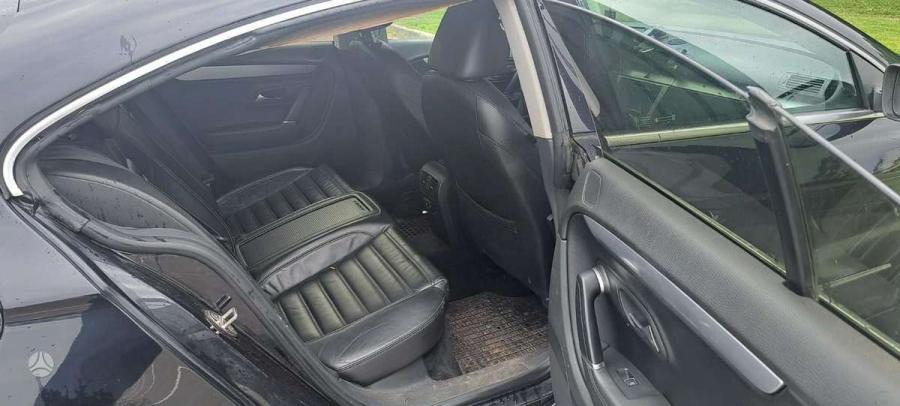 Black Volkswagen CC / Passat CC 2009 in Siauliai, with an engine capacity of 1.97 L and mileage of 299 thousand km for 3100 €, photo 7 on AUTOMOTO.COM.LV