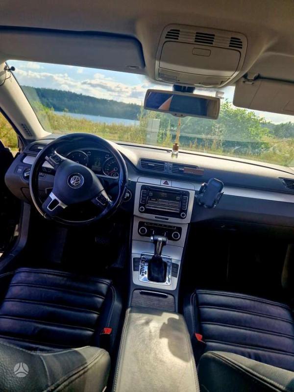 Black Volkswagen CC / Passat CC 2009 in Kaunas, with an engine capacity of 1.97 L and mileage of 329 thousand km for 4000 €, photo 7 on AUTOMOTO.COM.LV