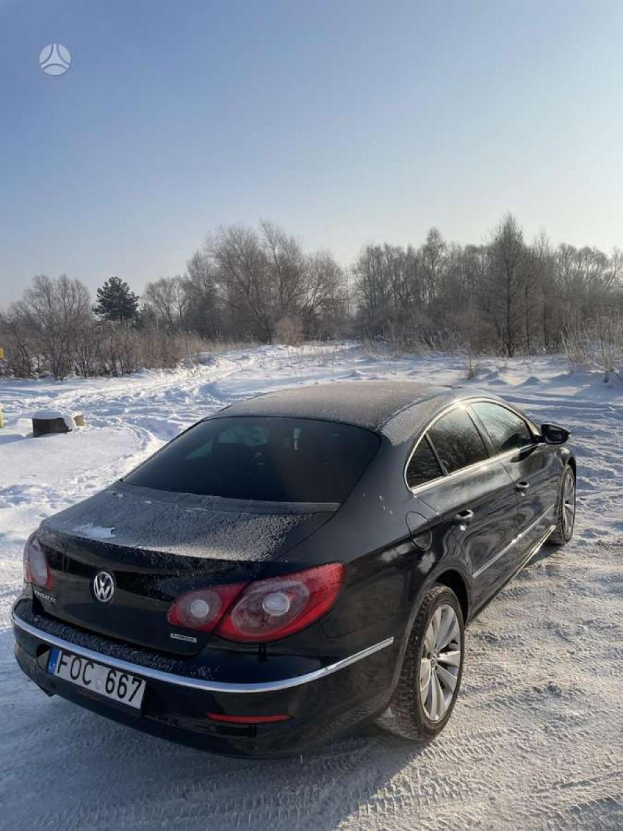 Black Volkswagen CC / Passat CC 2011 in Klaipeda, with an engine capacity of 1.97 L and mileage of 191 thousand km for 6200 €, photo 4 on AUTOMOTO.COM.LV