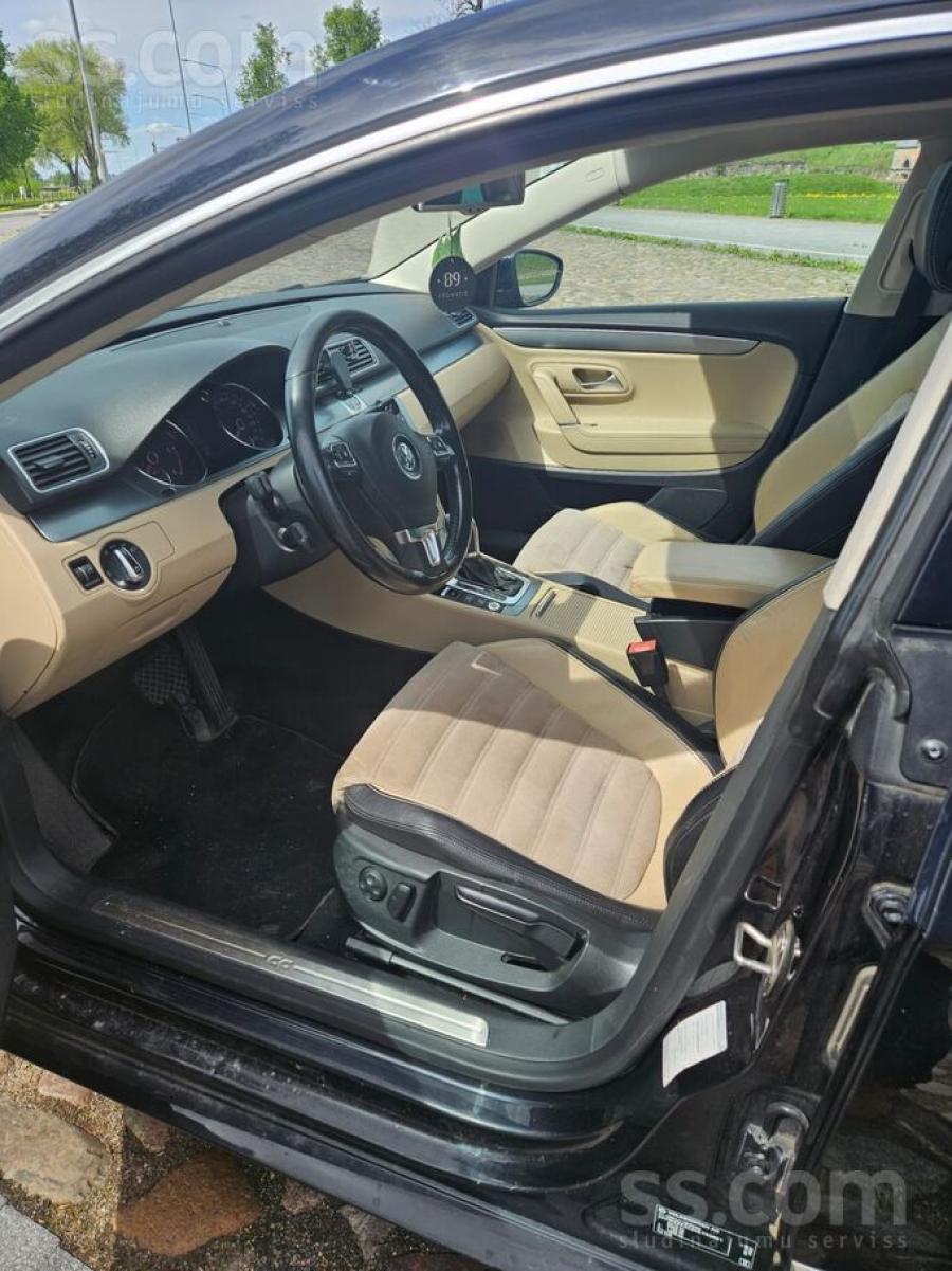 Black Volkswagen CC / Passat CC 2012 in Daugavpils, with an engine capacity of 2.00 L and mileage of 354 thousand km for 7500 €, photo 11 on AUTOMOTO.COM.LV