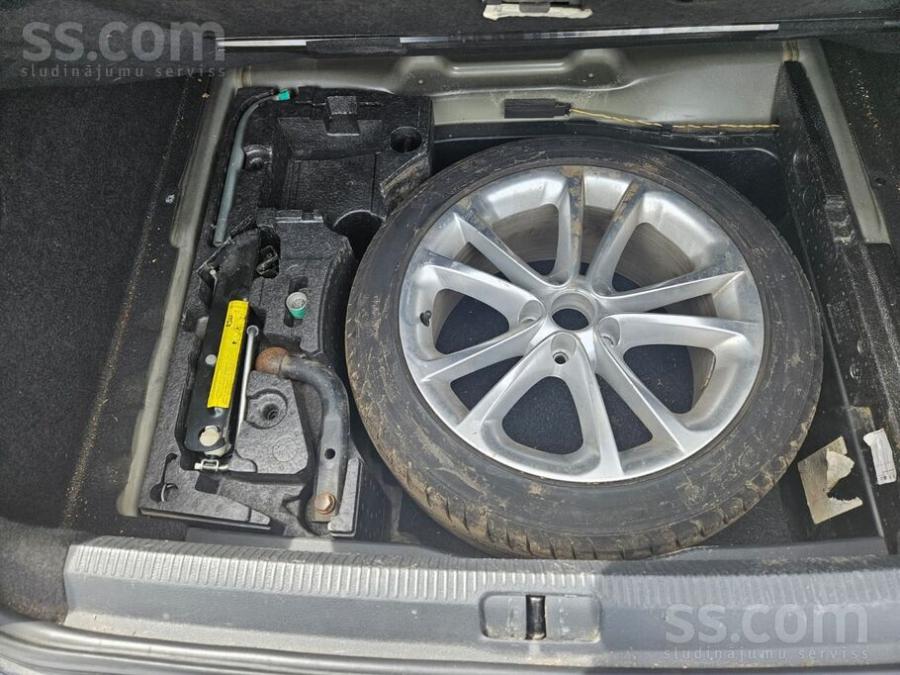 Black Volkswagen CC / Passat CC 2012 in Daugavpils, with an engine capacity of 2.00 L and mileage of 354 thousand km for 7500 €, photo 13 on AUTOMOTO.COM.LV