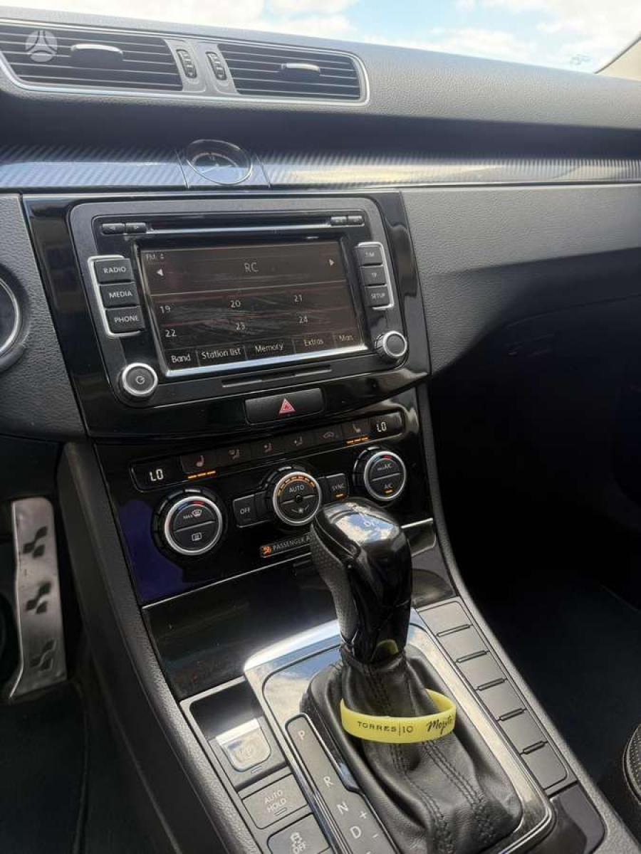 Black Volkswagen CC / Passat CC 2013 in Siauliai, with an engine capacity of 1.98 L and mileage of 220 thousand km for 5750 €, photo 17 on AUTOMOTO.COM.LV