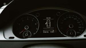 Black Volkswagen CC / Passat CC 2013 in Vilnius, with an engine capacity of 1.98 L and mileage of 219 thousand km for 7200 €, photo 16 on AUTOMOTO.COM.LV