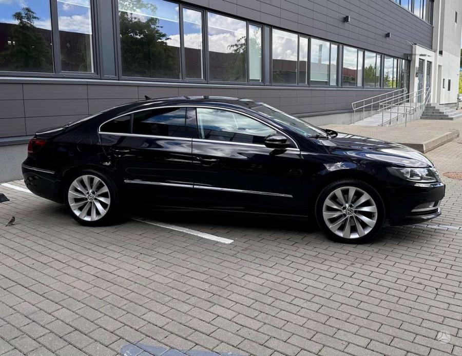 Черный Фольксваген CC / Passat CC 2013 в Расейняй, объемом двигателя 2.00 л и пробегом 225 тыс. км за 7750 €, фото 3 на AUTOMOTO.COM.LV