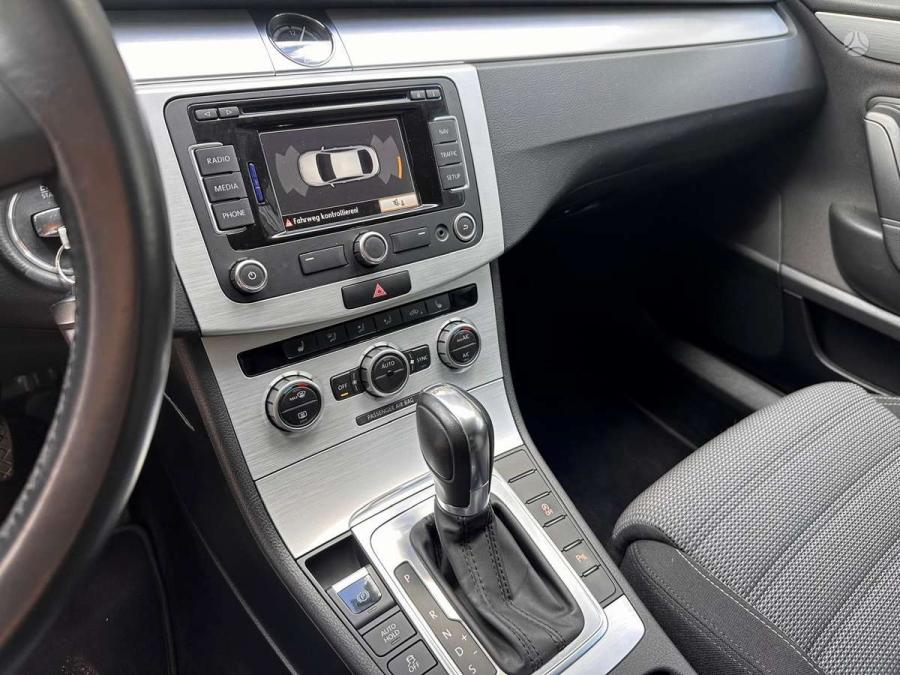 Черный Фольксваген CC / Passat CC 2013 в Расейняй, объемом двигателя 2.00 л и пробегом 225 тыс. км за 7750 €, фото 12 на AUTOMOTO.COM.LV