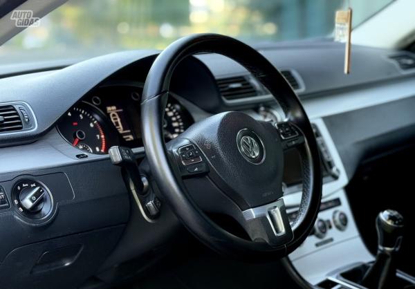 Black Volkswagen CC / Passat CC 2014 in Kaunas, with an engine capacity of 2.00 L and mileage of 253 thousand km for 5000 €, photo 10 on AUTOMOTO.COM.LV