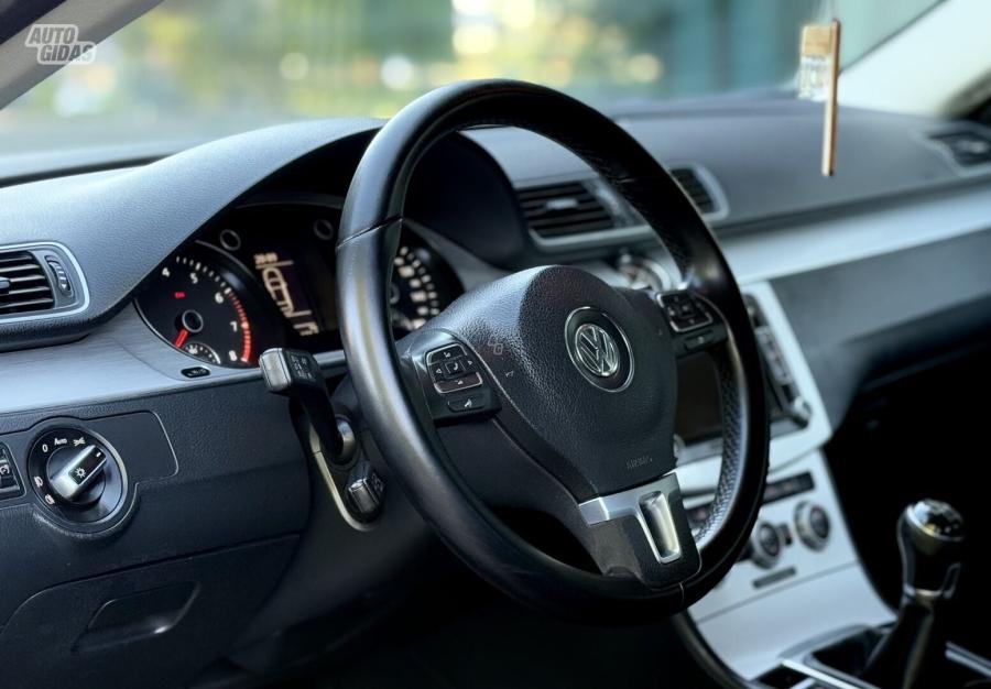 Черный Фольксваген CC / Passat CC 2014 в Каунас, объемом двигателя 2.00 л и пробегом 253 тыс. км за 5000 €, фото 11 на AUTOMOTO.COM.LV