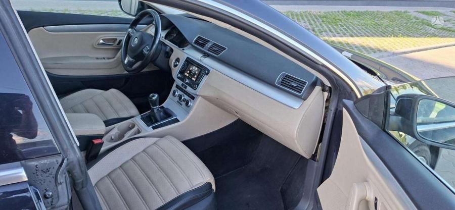 Black Volkswagen CC / Passat CC 2014 in Vilnius, with an engine capacity of 1.98 L and mileage of 233 thousand km for 4350 €, photo 12 on AUTOMOTO.COM.LV