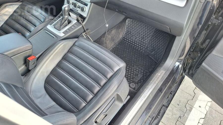 Black Volkswagen CC / Passat CC 2015 in Riga, with an engine capacity of 2.00 L and mileage of 157 thousand km for 10000 €, photo 8 on AUTOMOTO.COM.LV