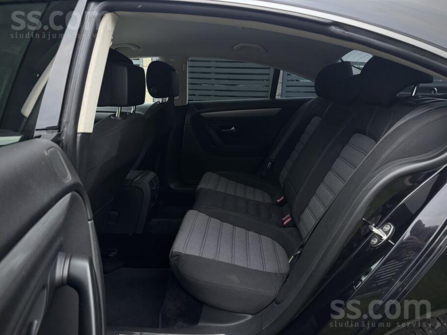 Melns Volkswagen CC / Passat CC 2013 Jelgava, ar dzinēja tilpumu 2.00 L un nobraukumu 335 tūkst. km par 6200 €, foto 12 vietnē AUTOMOTO.COM.LV