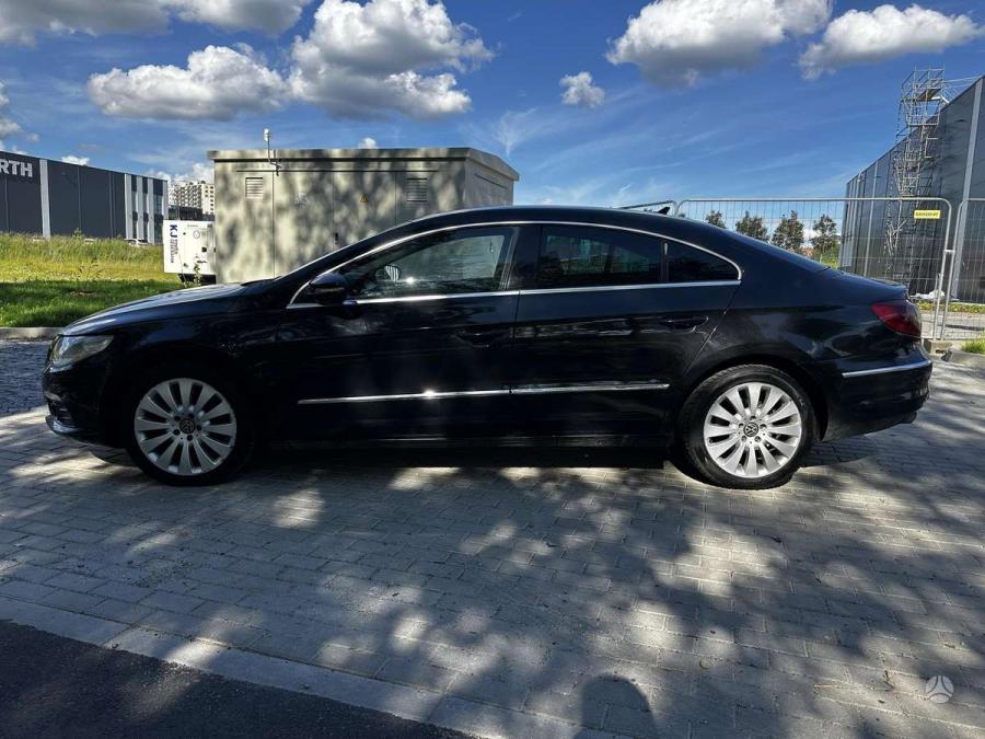 Black Volkswagen CC / Passat CC 2008 in Vilnius, with an engine capacity of 1.97 L and mileage of 350 thousand km for 3700 €, photo 9 on AUTOMOTO.COM.LV
