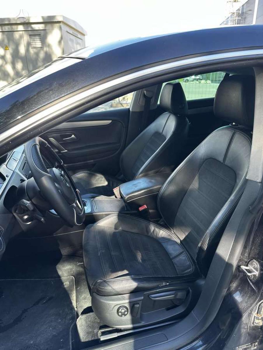 Black Volkswagen CC / Passat CC 2008 in Vilnius, with an engine capacity of 1.97 L and mileage of 350 thousand km for 3700 €, photo 13 on AUTOMOTO.COM.LV