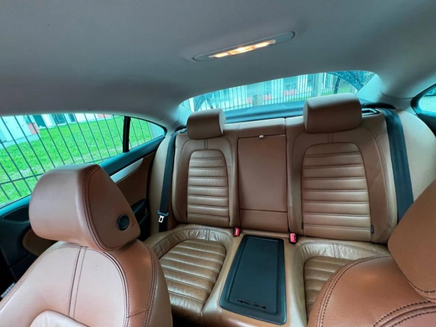 Black Volkswagen CC / Passat CC 2009 in Riga, with an engine capacity of 2.00 L and mileage of 75 thousand km for 10090 €, photo 5 on AUTOMOTO.COM.LV