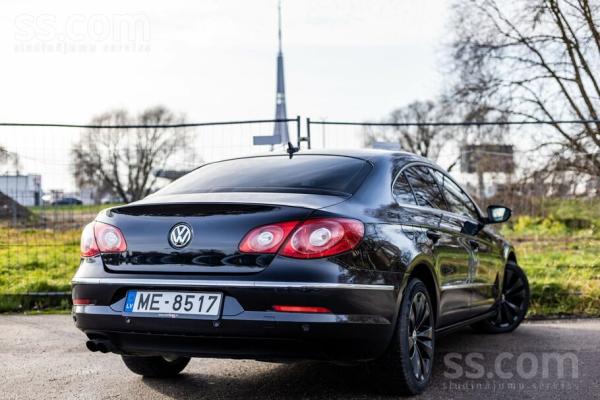 Black Volkswagen CC / Passat CC 2010 in Riga, with an engine capacity of 1.80 L and mileage of 319 thousand km for 4790 €, photo 7 on AUTOMOTO.COM.LV
