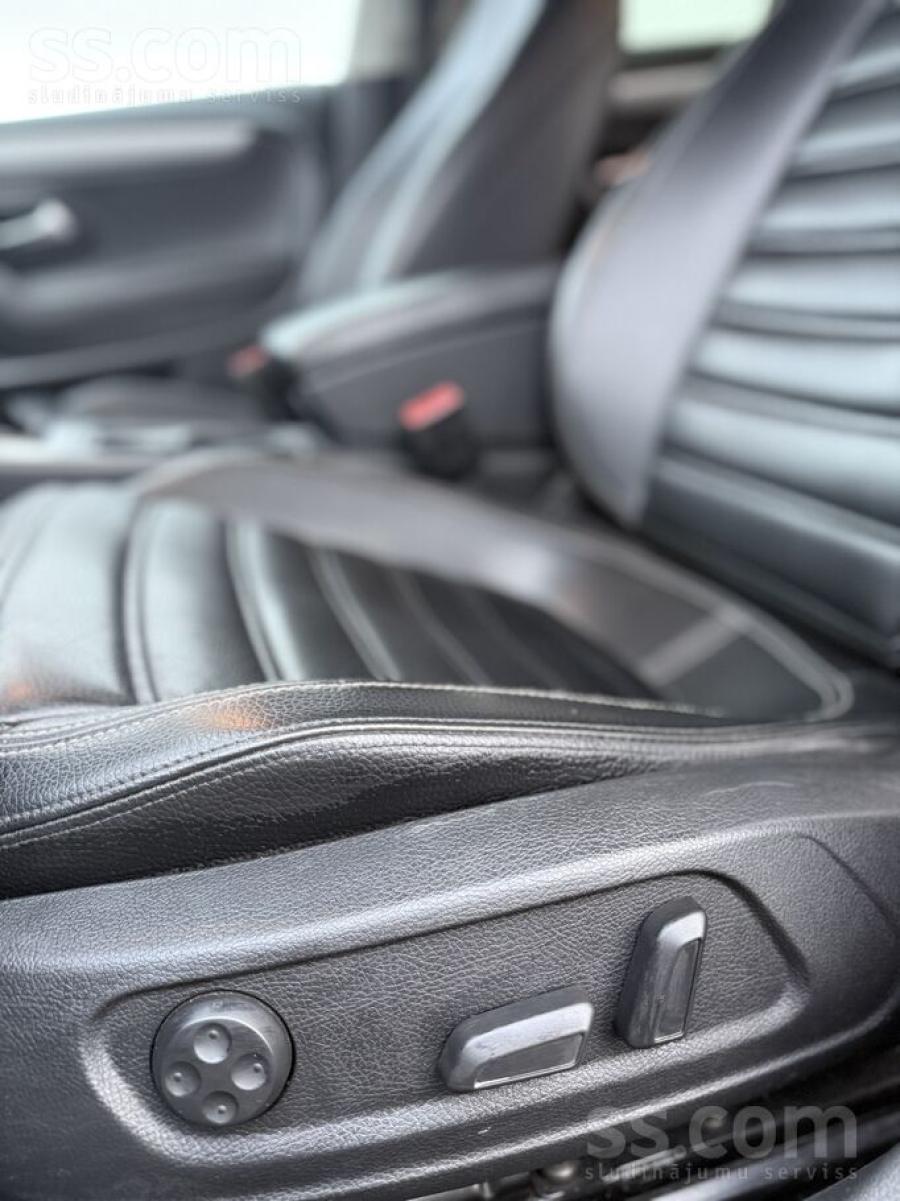 Melns Volkswagen CC / Passat CC 2010 Rīga, ar dzinēja tilpumu 2.00 L un nobraukumu 189 tūkst. km par 3900 €, foto 6 vietnē AUTOMOTO.COM.LV