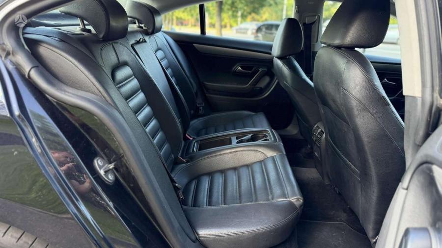 Black Volkswagen CC / Passat CC 2010 in Vilnius, with an engine capacity of 2.00 L and mileage of 178 thousand km for 2800 €, photo 31 on AUTOMOTO.COM.LV