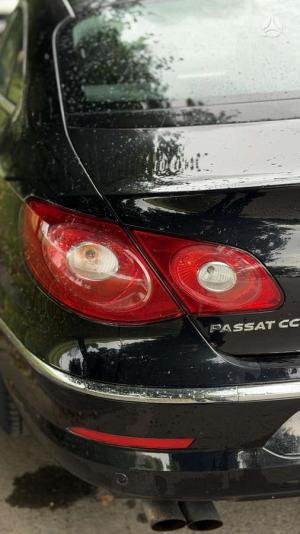 Black Volkswagen CC / Passat CC 2010 in Vilnius, with an engine capacity of 1.80 L and mileage of 279 thousand km for 2150 €, photo 8 on AUTOMOTO.COM.LV