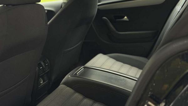 Черный Фольксваген CC / Passat CC 2010 в Вильнюс, объемом двигателя 1.80 л и пробегом 279 тыс. км за 2150 €, фото 8 на AUTOMOTO.COM.LV
