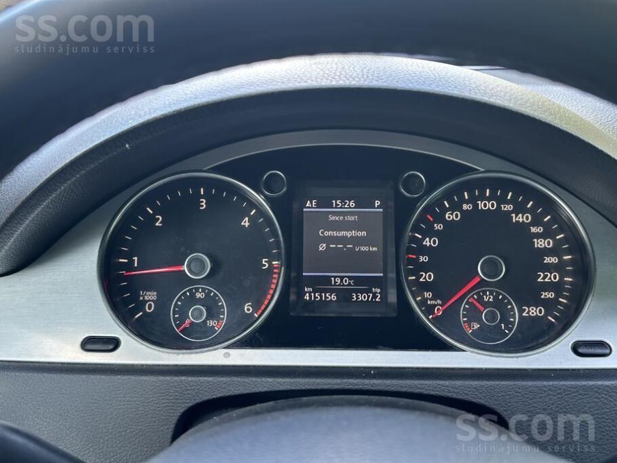 Black Volkswagen CC / Passat CC 2010 in Riga, with an engine capacity of 2.00 L and mileage of 408 thousand km for 4350 €, photo 4 on AUTOMOTO.COM.LV