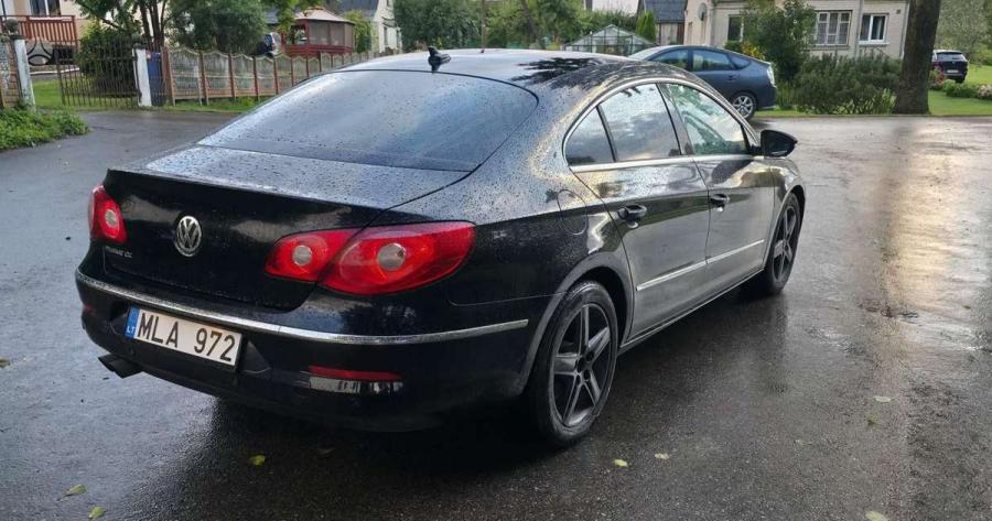 Melns Volkswagen CC / Passat CC 2010 Marijampole, ar dzinēja tilpumu 1.97 L un nobraukumu 244 tūkst. km par 3300 €, foto 5 vietnē AUTOMOTO.COM.LV