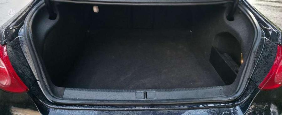 Melns Volkswagen CC / Passat CC 2010 Marijampole, ar dzinēja tilpumu 1.97 L un nobraukumu 244 tūkst. km par 3300 €, foto 18 vietnē AUTOMOTO.COM.LV