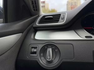 Черный Фольксваген CC / Passat CC 2011 в Рига, объемом двигателя 2.00 л и пробегом 384 тыс. км за 3990 €, фото 22 на AUTOMOTO.COM.LV