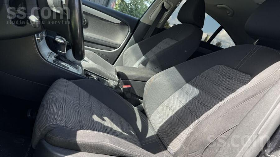 Melns Volkswagen CC / Passat CC 2011 Rīga, ar dzinēja tilpumu 2.00 L un nobraukumu 365 tūkst. km par 3350 €, foto 7 vietnē AUTOMOTO.COM.LV
