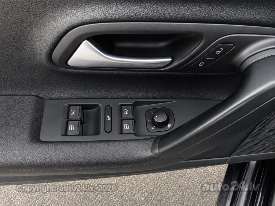 Black Volkswagen CC / Passat CC 2011 in Tallinn, with an engine capacity of 1.80 L and mileage of 252 thousand km for 5590 €, photo 19 on AUTOMOTO.COM.LV