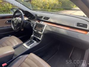 Black Volkswagen CC / Passat CC 2011 in Riga, with an engine capacity of 2.00 L and mileage of 316 thousand km for 2850 €, photo 4 on AUTOMOTO.COM.LV