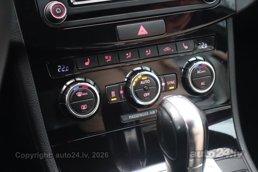 Black Volkswagen CC / Passat CC 2012 in Tallinn, with an engine capacity of 3.60 L and mileage of 302 thousand km for 8900 €, photo 12 on AUTOMOTO.COM.LV