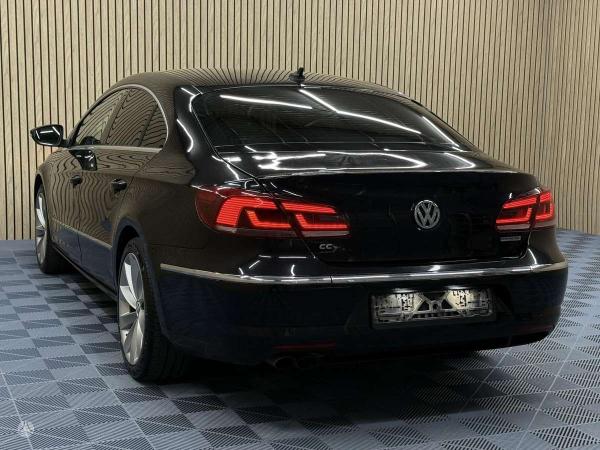 Black Volkswagen CC / Passat CC 2012 in Marijampole, with an engine capacity of 1.97 L and mileage of 245 thousand km for 7900 €, photo 5 on AUTOMOTO.COM.LV