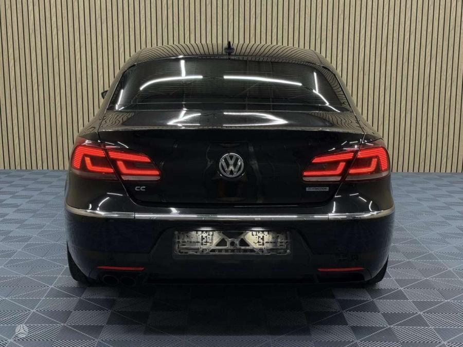Black Volkswagen CC / Passat CC 2012 in Marijampole, with an engine capacity of 1.97 L and mileage of 245 thousand km for 7900 €, photo 7 on AUTOMOTO.COM.LV