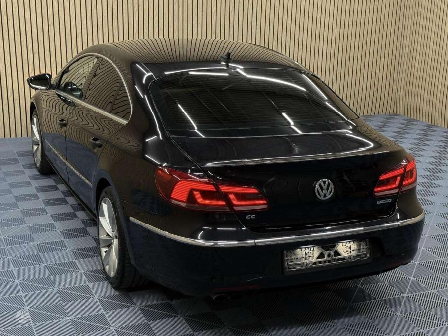 Black Volkswagen CC / Passat CC 2012 in Marijampole, with an engine capacity of 1.97 L and mileage of 245 thousand km for 7900 €, photo 11 on AUTOMOTO.COM.LV