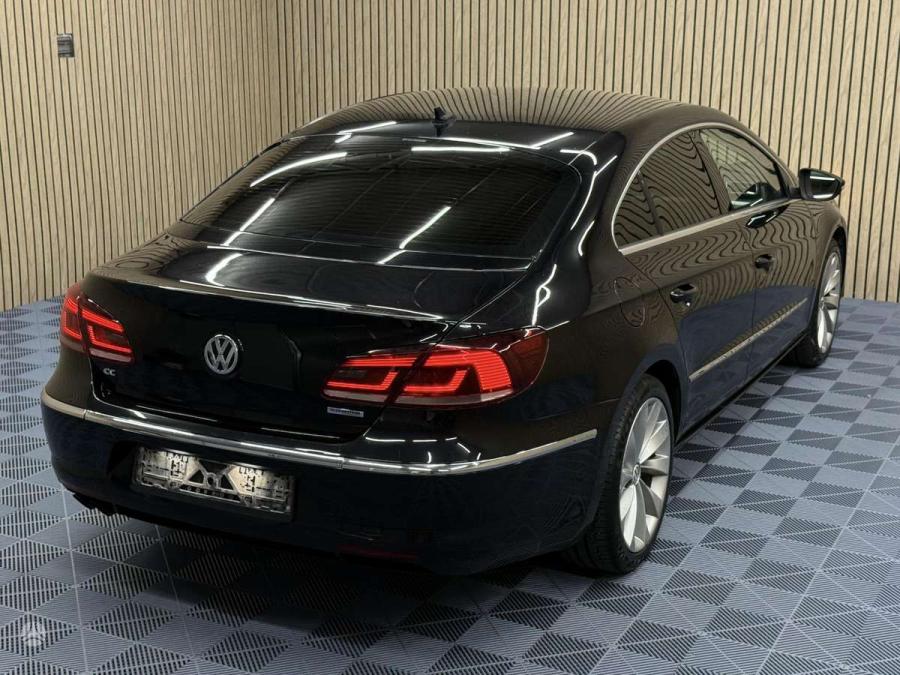Black Volkswagen CC / Passat CC 2012 in Marijampole, with an engine capacity of 1.97 L and mileage of 245 thousand km for 7900 €, photo 12 on AUTOMOTO.COM.LV
