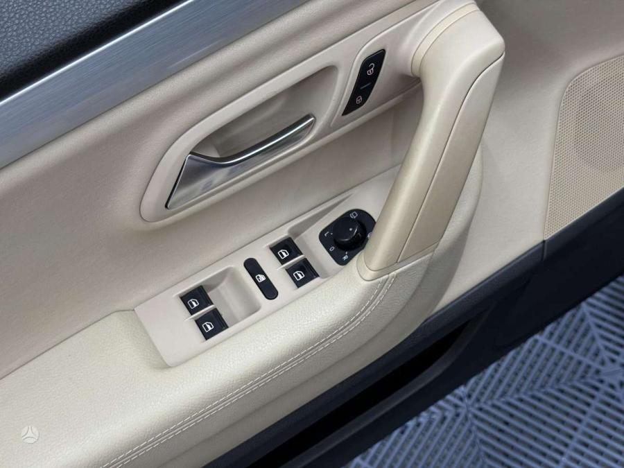 Black Volkswagen CC / Passat CC 2012 in Marijampole, with an engine capacity of 1.97 L and mileage of 245 thousand km for 7900 €, photo 23 on AUTOMOTO.COM.LV