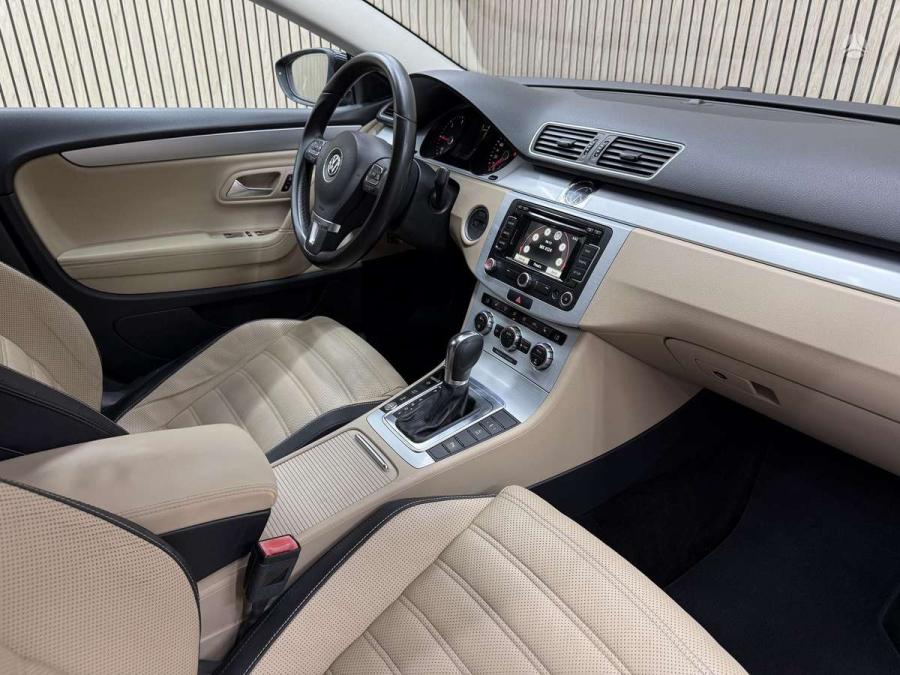Black Volkswagen CC / Passat CC 2012 in Marijampole, with an engine capacity of 1.97 L and mileage of 245 thousand km for 7900 €, photo 30 on AUTOMOTO.COM.LV
