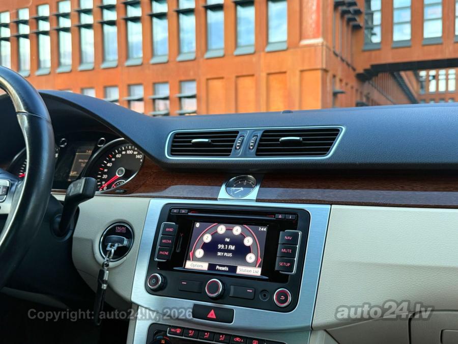 Black Volkswagen CC / Passat CC 2012 in Tallinn, with an engine capacity of 1.80 L and mileage of 310 thousand km for 4400 €, photo 18 on AUTOMOTO.COM.LV
