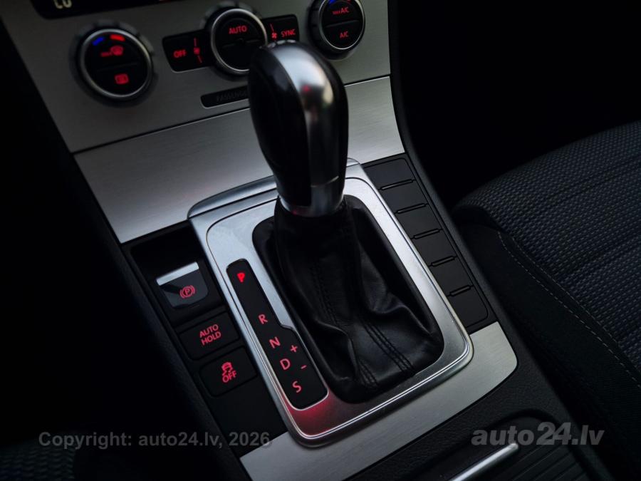 Черный Фольксваген CC / Passat CC 2012 в Таллин, объемом двигателя 1.80 л и пробегом 219 тыс. км за 6900 €, фото 15 на AUTOMOTO.COM.LV