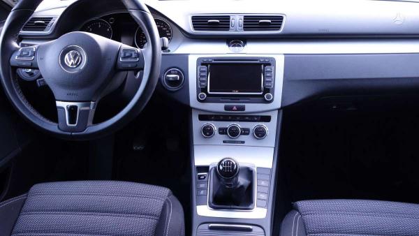 Black Volkswagen CC / Passat CC 2013 in Klaipeda, with an engine capacity of 1.97 L and mileage of 244 thousand km for 8500 €, photo 11 on AUTOMOTO.COM.LV