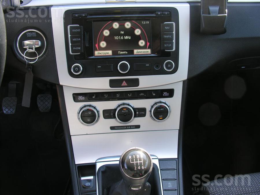 Black Volkswagen CC / Passat CC 2014 in Riga, with an engine capacity of 1.40 L and mileage of 117 thousand km for 8900 €, photo 15 on AUTOMOTO.COM.LV