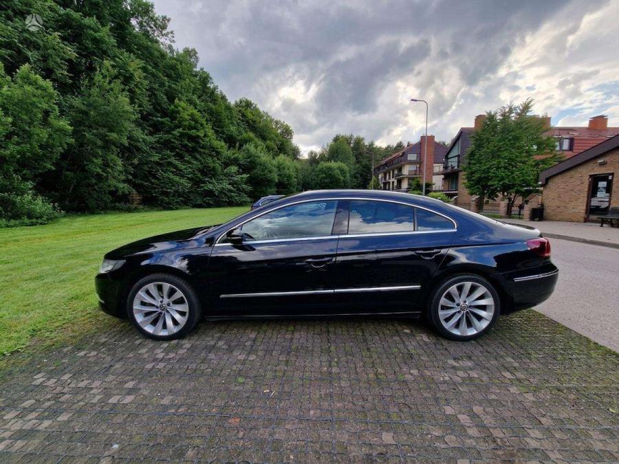 Black Volkswagen CC / Passat CC 2014 in Vilnius, with an engine capacity of 1.97 L and mileage of 299 thousand km for 7650 €, photo 9 on AUTOMOTO.COM.LV