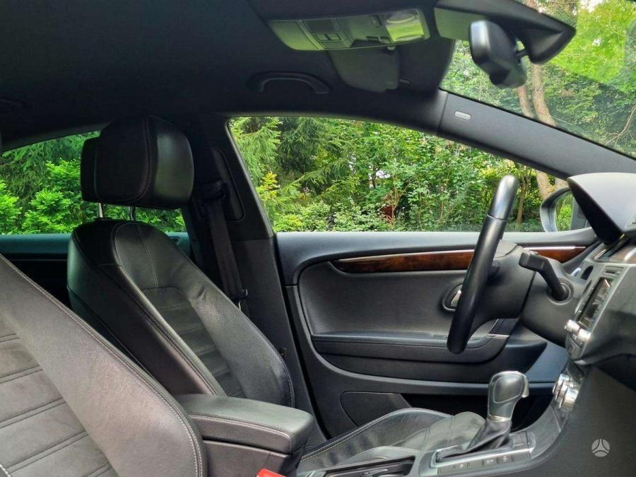 Black Volkswagen CC / Passat CC 2014 in Vilnius, with an engine capacity of 1.97 L and mileage of 299 thousand km for 7650 €, photo 15 on AUTOMOTO.COM.LV