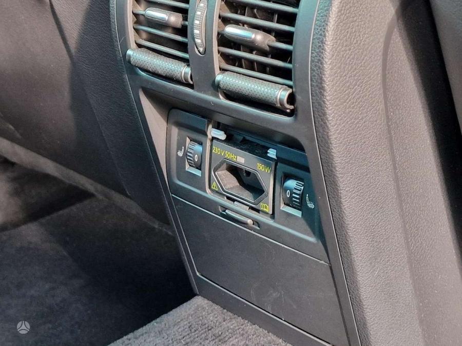 Black Volkswagen CC / Passat CC 2014 in Vilnius, with an engine capacity of 1.97 L and mileage of 299 thousand km for 7650 €, photo 19 on AUTOMOTO.COM.LV